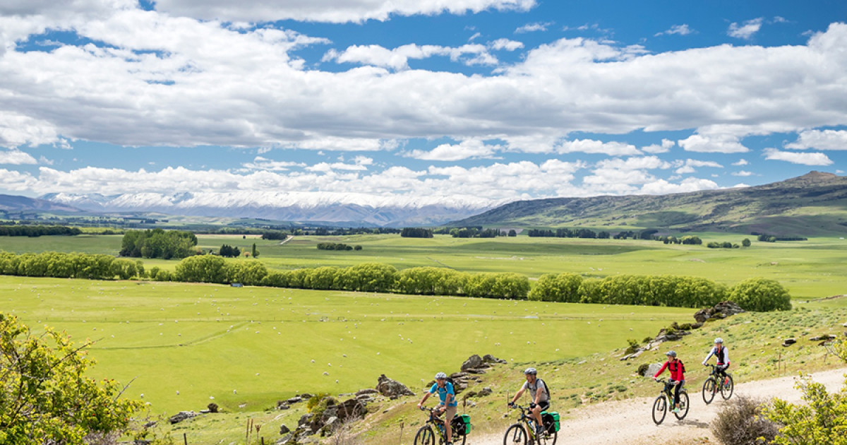 The Otago Rail Trail - Shore Travel